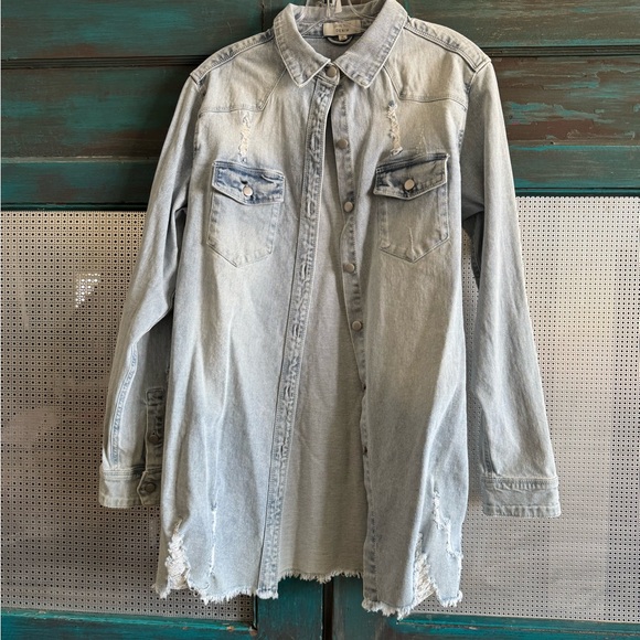 Love Tree | Jackets & Coats | Love Tree Denim Buttonup Jean Shirt ...